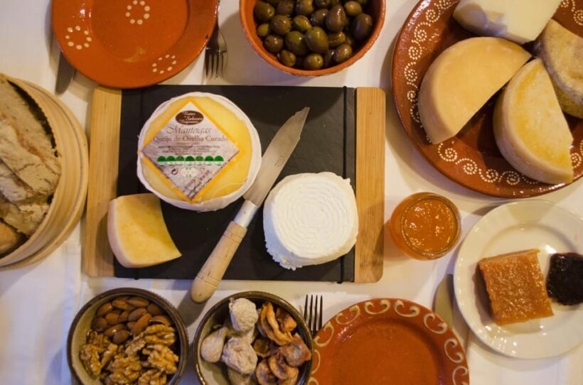 Serra da Estrela: Serra da Estrela cheese tasting - An In-Depth Look at the Cheese Tasting Tour