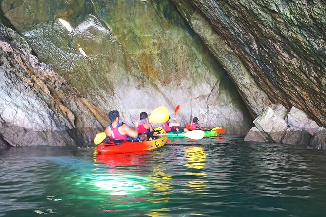 Sesimbra Discovery by Kayak: A Review - Highlights of the Kayaking Experience