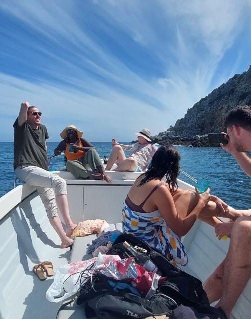Sesimbra: Private Boat Tour-Wild beaches, secret bays, Caves - FAQs