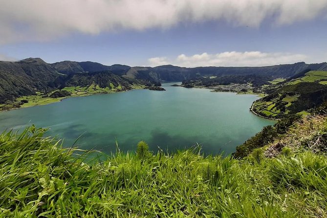 Sete Cidades & Mosteiros: Private 4x4 Tour Half Day - Tour Overview