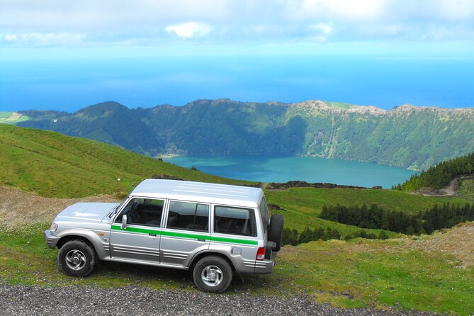 Sete Cidades - Nature Lovers - Private Jeep Tour With Local Guide - Tasting Local Cuisine at a Traditional Lunch