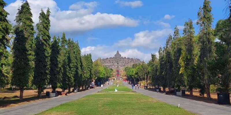 Setumbu Sunrise Borobudur, and Prambanan, with lunch option - Transportation, Timing, and Practical Aspects