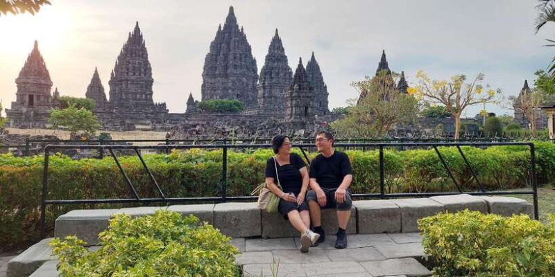 Setumbu Sunrise Borobudur, and Prambanan, with lunch option - FAQ