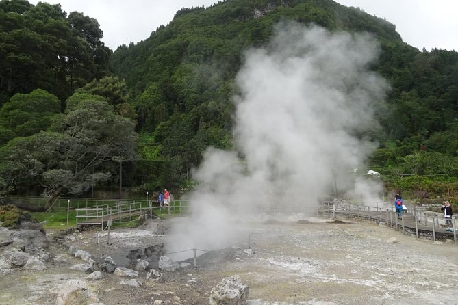 Seven cities Lagoon of Fire furnaces Northeast 144.POR person lunch - Why This Tour Offers Great Value