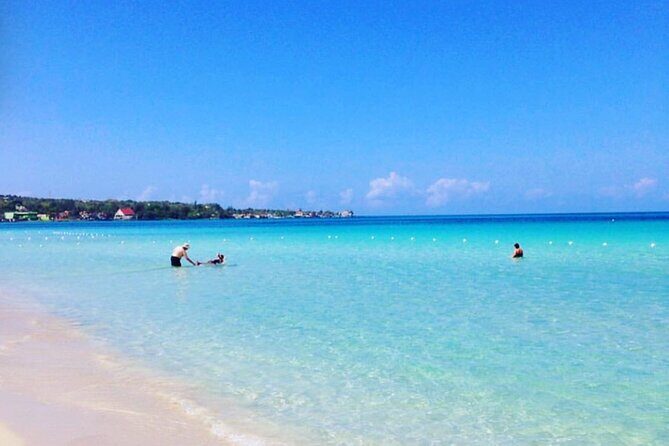 Seven Mile Beach and Ricks Cafe in Negril from Grand palladium - The Itinerary in Detail