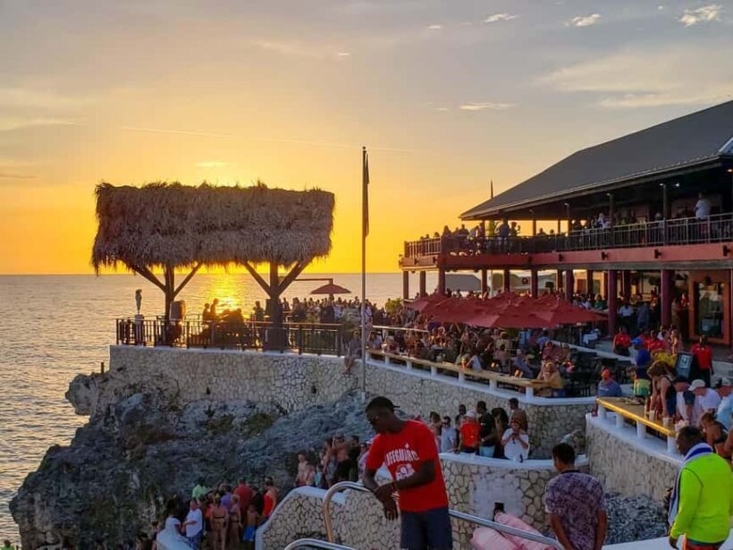 Seven Miles Beach &Ricks Cafe Private Tour From Montego Bay - Exploring Jamaica: A Private Tour to Seven Miles Beach & Rick’s Cafe from Montego Bay