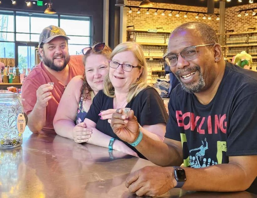 Sevierville: Hillbilly Booze Cruise Tasting Tour - An In-Depth Look at the Experience