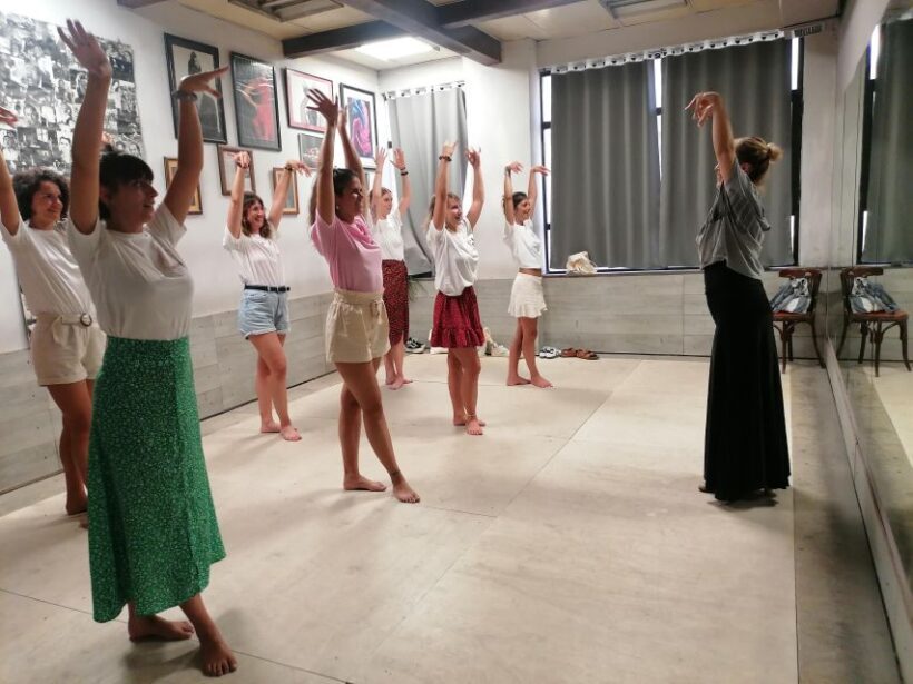 Sevilla: Flamenco Class Experience - Who Should Consider This?