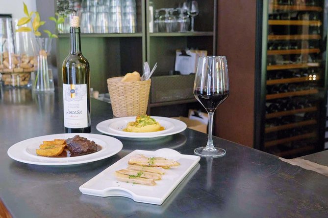 Sevilla Food Tour: Tapas, Wine, History & Traditions - Food and Drink Included