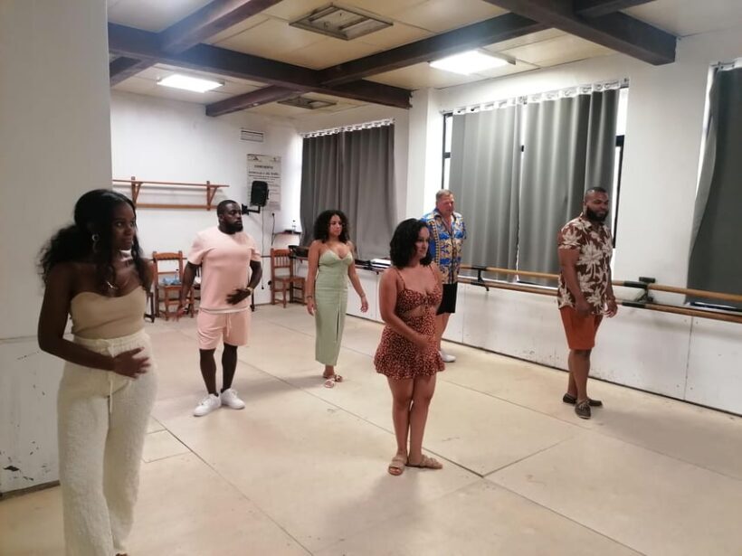Sevilla: Latin Dance and Salsa Class Experience - Authentic Experiences and What Travelers Say