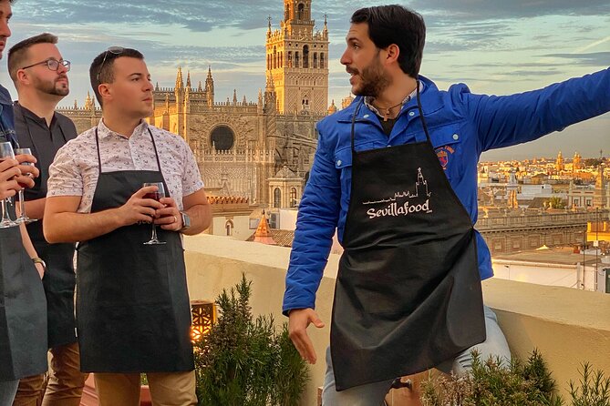 Sevilla: Panoramic Highlights Rooftop Tour & Paella Cooking Class - Tips for First-Time Visitors