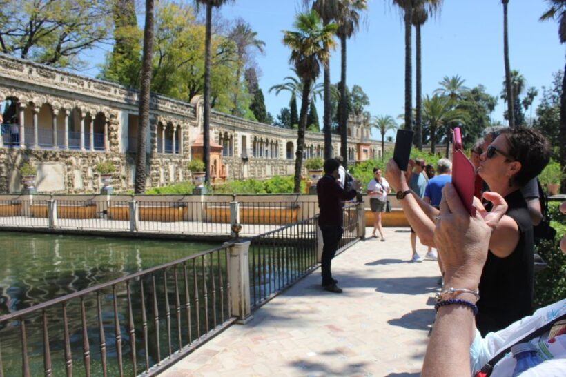 Seville: Alcazar, Cathedral, and Giralda Skip-the-Line Tour - Cathedral Tour and Giralda Climb