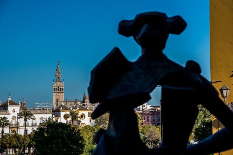 Seville: Alcazar, Cathedral, and Giralda Skip-the-Line Tour - Additional Sites and Context