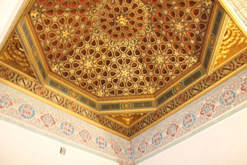Seville: Alcazar, Cathedral, and Giralda Skip-the-Line Tour - Authentic Experiences and Customer Feedback