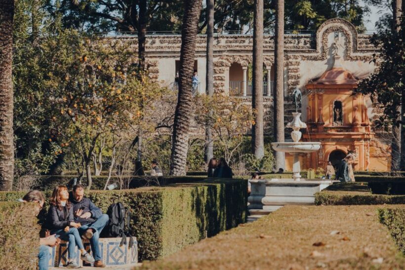 Seville: Alcázar Fast-Track Access with Guided Tour - What Makes This Tour Valuable?