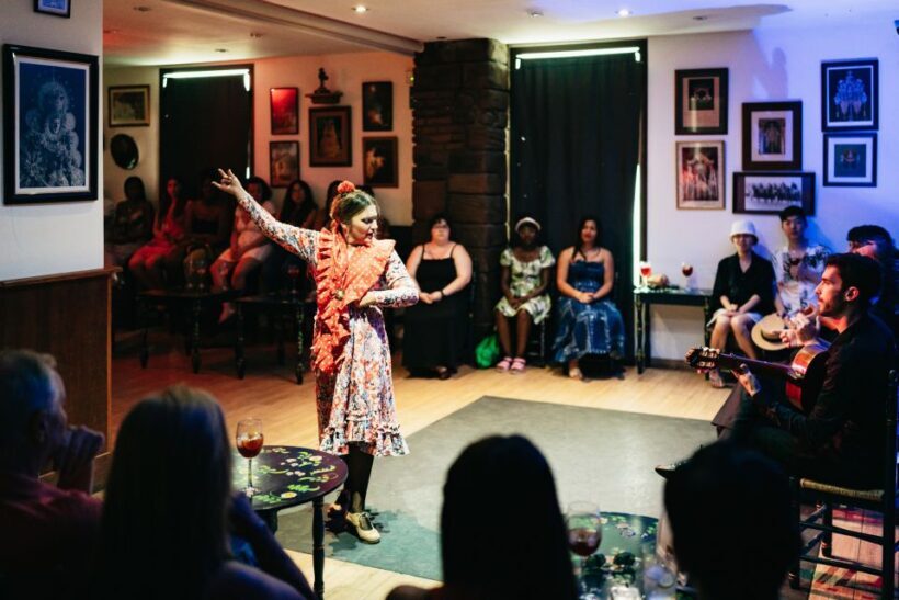 Seville: Baraka Sala Flamenca Show with Drink in Triana - The Value for Money