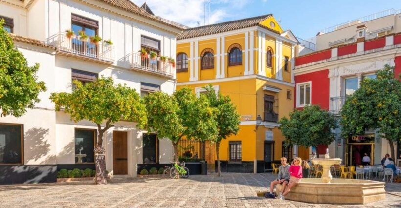 Seville: Barrio de Santa Cruz Small Group Walking Tour - What Makes This Tour Special?