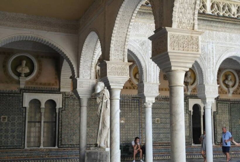 Seville: Casa de Pilatos and Condesa de Lebrija Palace Tour - What’s Included and What’s Not