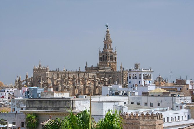 Seville Cathedral and Giralda Tower Guided Tour - Climbing the Giralda Tower: What to Expect