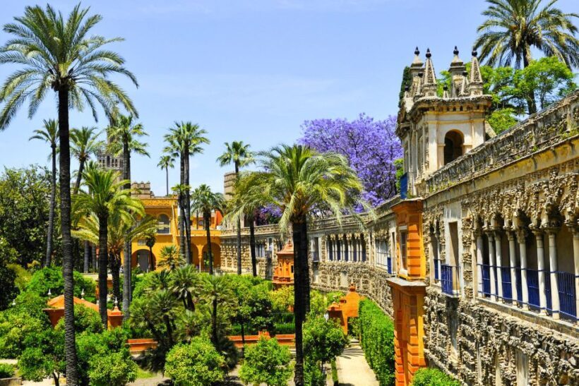 Seville: Cathedral, Giralda, and Royal Alcázar Guided Tour - Key Points