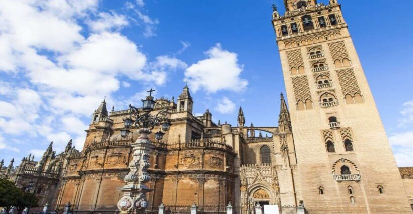Seville: Cathedral & Giralda Guided Tour with Entry Tickets - Authentic Reviews and Tips