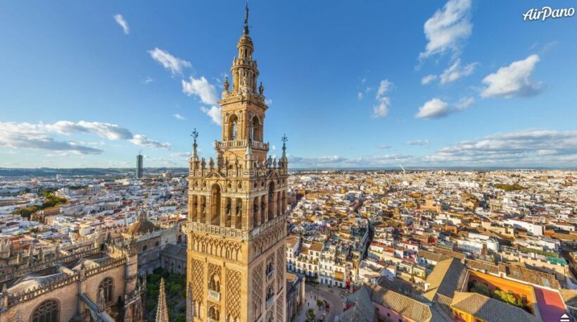 Seville: Cathedral & Real Alcazar Private Tour with tickets - Key Points