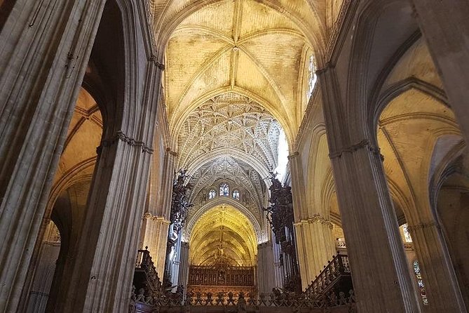 Seville Cathedral Tour Including Tickets and Skip the Line Entry - Exploring the Rich History and Artworks