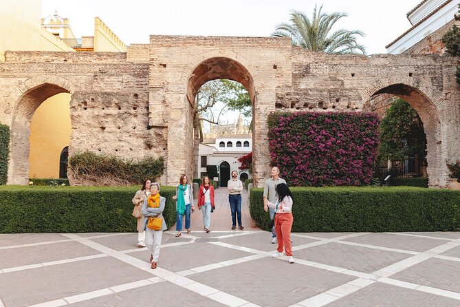 Seville Exclusive Beat the Crowds Guided Alcazar Before Opening - Exclusive Early Access