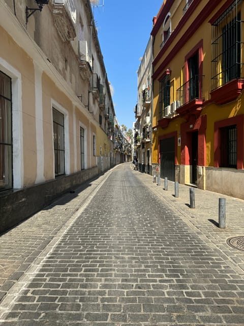Seville: Flamenco 2 x 1: Flamenco Tour + Dance Class - FAQ