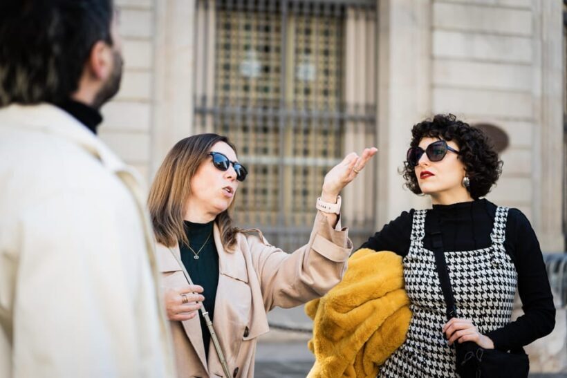Seville Food Tour with Tapas & Drinks with a Local - Discovering Seville through Food: What to Expect