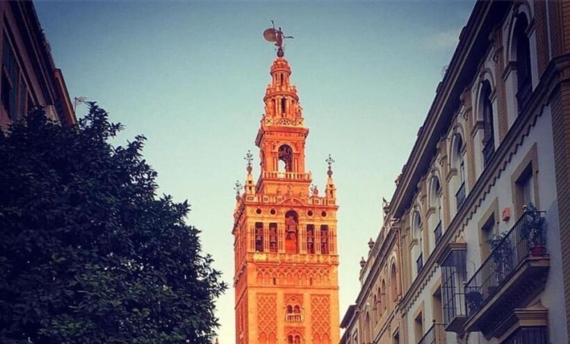 Seville: Guided Tour of Cathedral of Seville & Giralda Tower - Key Points