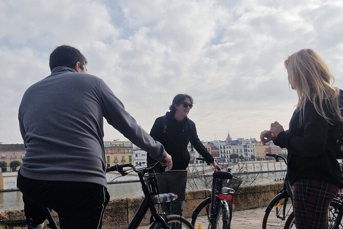 Seville In Season- City Highlight Tour - Embracing the Vibrant Spirit of the City