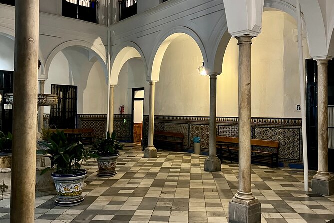 Seville Paranormal Small-Group Walking Tour - Uncovering Gruesome Crimes and Historical Mysteries
