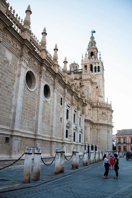 Seville: Private City Walking Tour. - Exploring Seville on a Private Guide