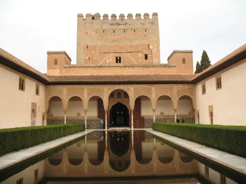 Seville: Private Day Trip to Granada with Alhambra Entry - The Journey Begins: From Seville to Granada
