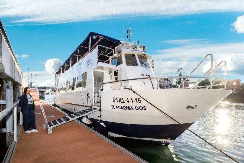 Seville: Restaurant boat ride on the Guadalquivir River with lunch/dinner - An In-Depth Look at the Experience