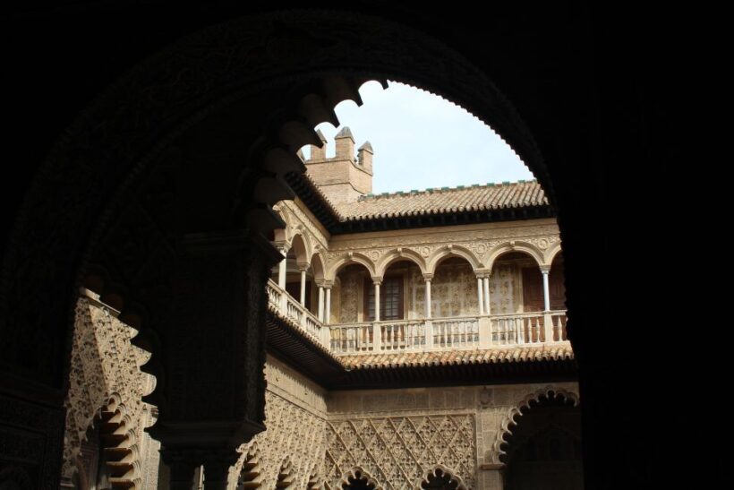Seville: Royal Alcazar, Cathedral and Giralda Tower Tour - FAQs