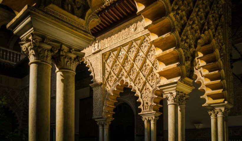 Seville: Royal Alcázar Guided Tour with Fast Entry Ticket - Who Should Book This Tour?