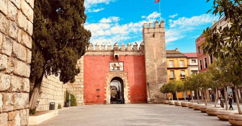 Seville: Skip-the-Line Royal Alcázar Guided Tour - Key Points