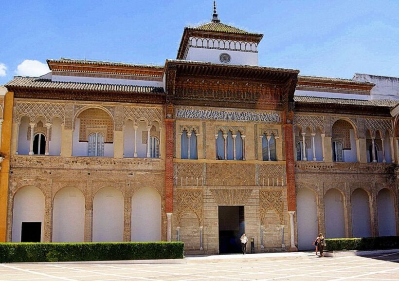 Seville: Small-Group Alcázar Guided Tour & Entry Ticket - Practical Details & Tips