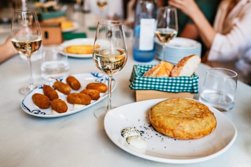 Seville: Tapas, Taverns and History Guided Walking Tour - Authenticity and Insider Tips