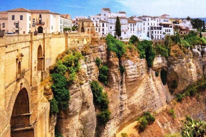 Seville: Transfer to Málaga with visit to Ronda - Key Points