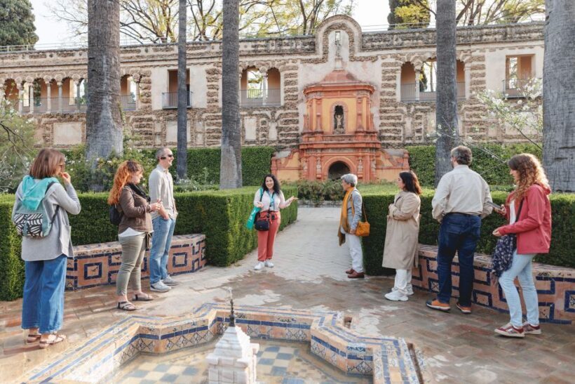 Seville: VIP Exclusive Early Access Tour of The Alcazar - Key Points