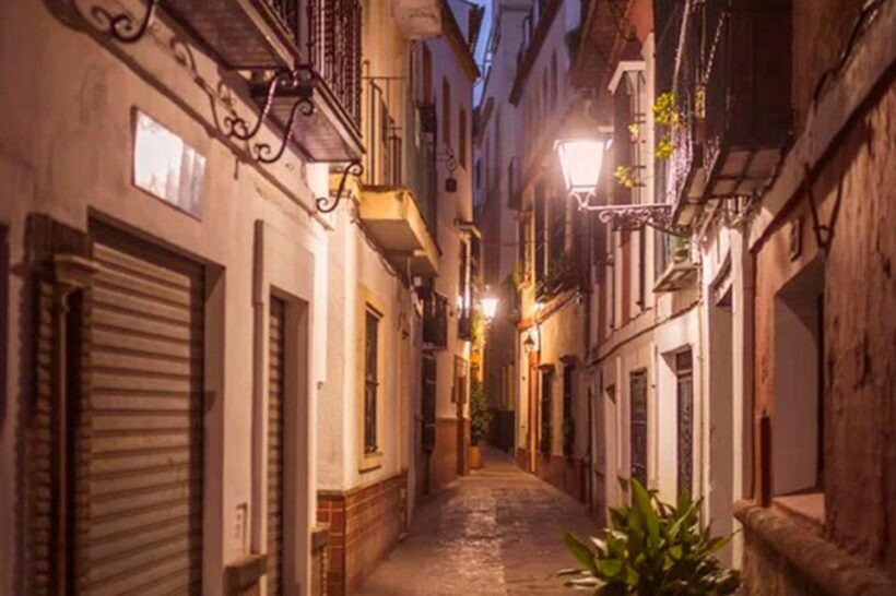 Seville: Walking Tour of the Jewish Quarter - Practical Details and Tips