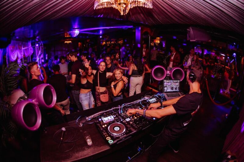 SF Pub Crawl and Clubbing Experience - Key Points