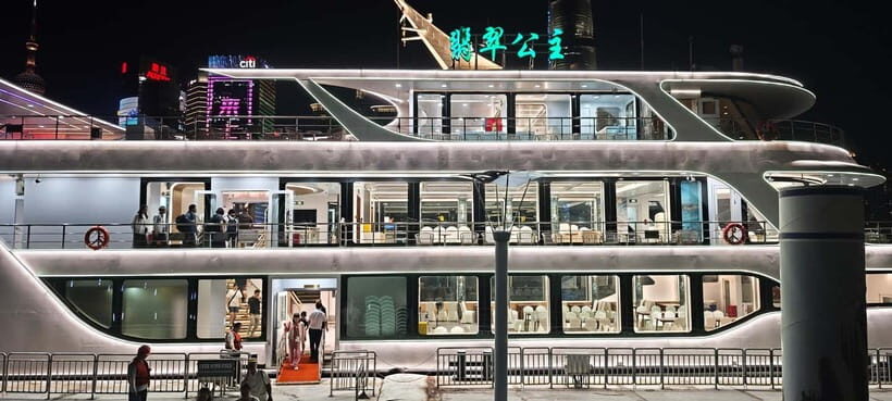 Shanghai: After Dark Dinner and Huangpu River Night Cruise - An In-Depth Look at the Experience