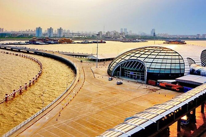 Shanghai Baoshan Cruise Port to Shanghai hotel:Private transfer service - Detailed Review of the Private Transfer Experience