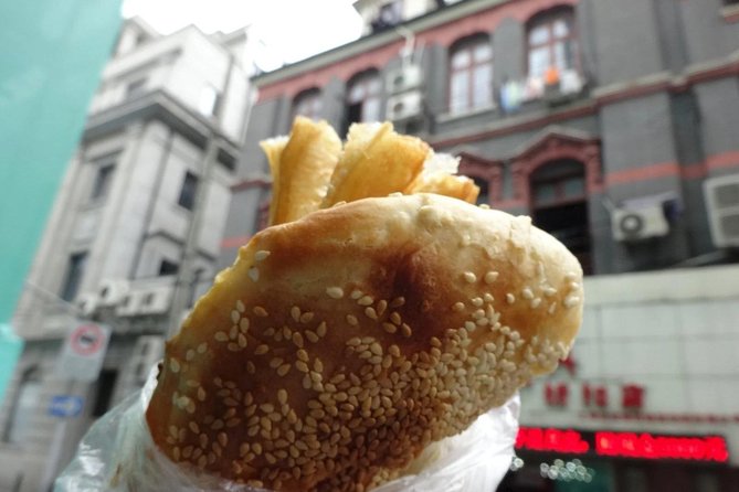 Shanghai Breakfast Walking Tour of Former French Concession - Second Stop: The Heart of the French Concession – Noodles and Tea