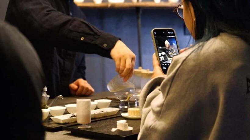 Shanghai: Chinese Tea Experience with Tasting and Relaxing - Key Points