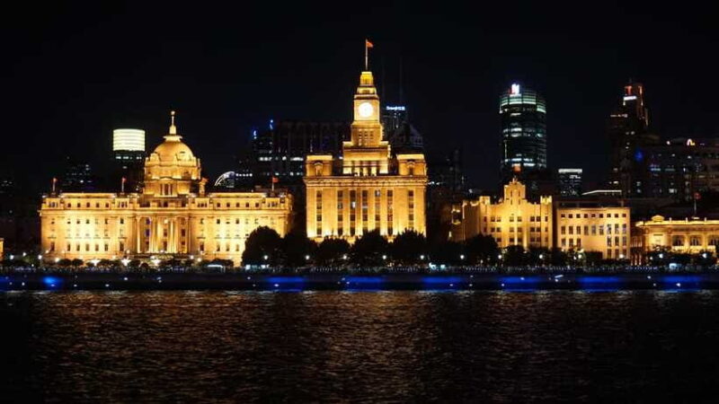 Shanghai Evening Tour: VIP Huangpu River Cruise&City lights - Who Should Consider This Tour?